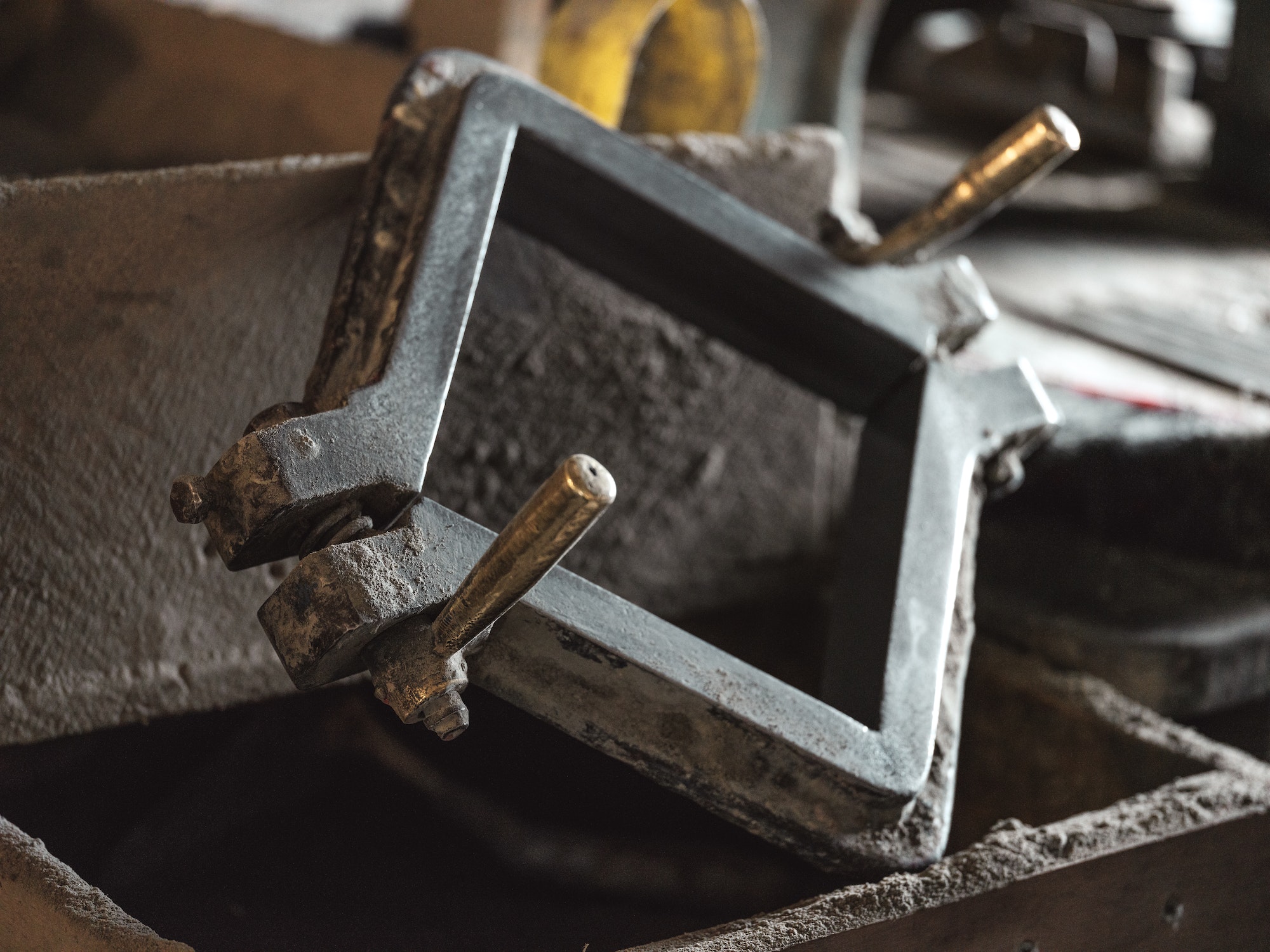 5 points to keep in mind during the process of making molds for iron ...